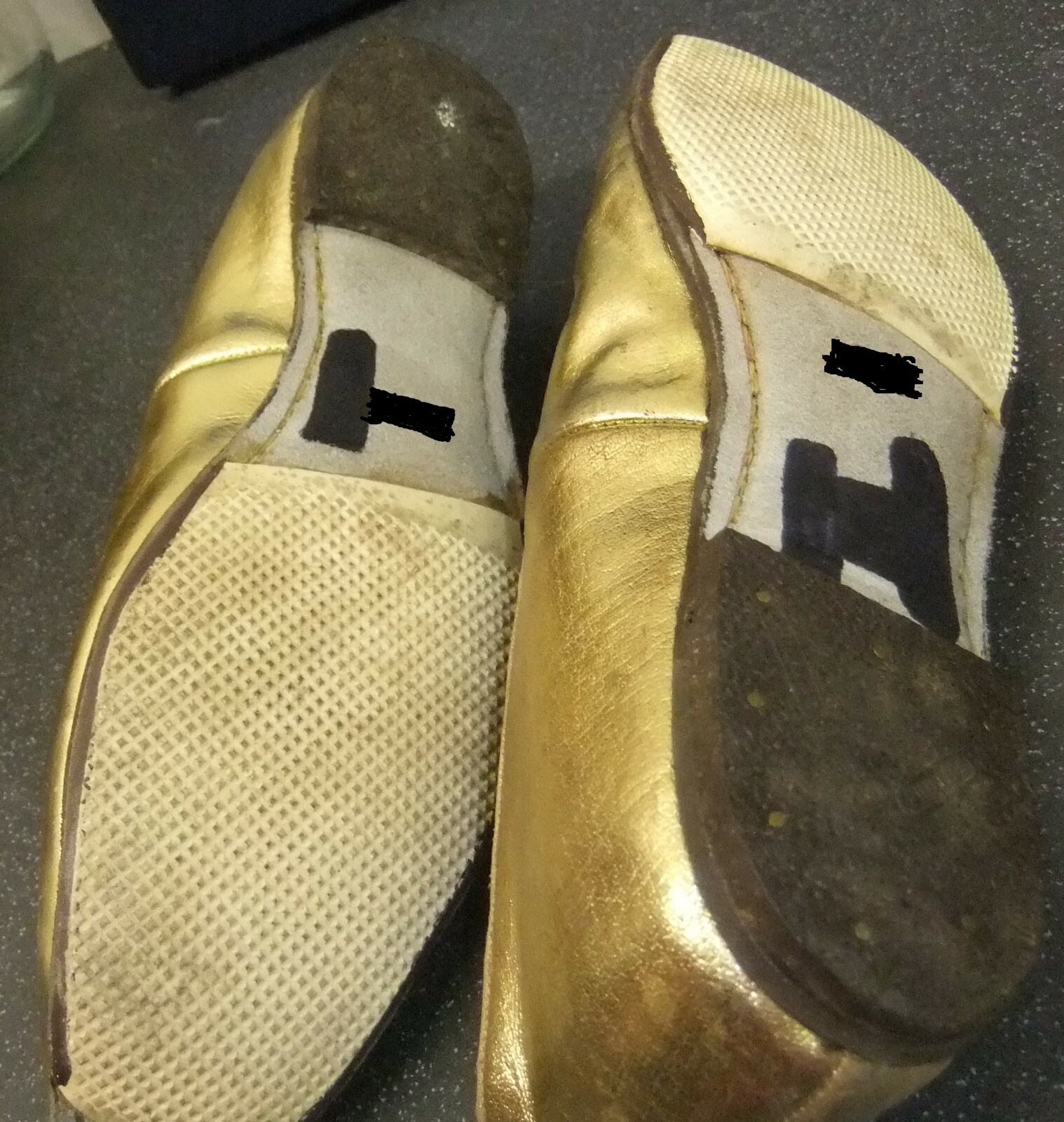 Vintage Adult Gold Colour Genie/Aladdin Style Shoes/Slippers by Gamba ...