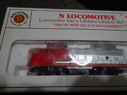 Bachmann N Scale F9 Diesel Lighted Locomotive Santa Fe | eBay