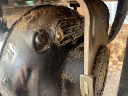 Vintage Bonis Industrial "Never-Stop" Fur/Leather Sewing Machine ...