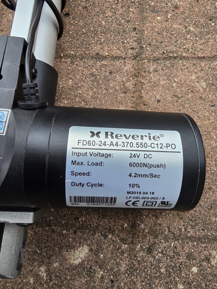 TempurPedic Motor Customatic Reverie adjustable bed FD60-A4-370.550-C12 ...