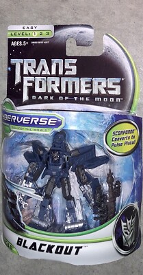 Transformers Dark of The Moon Blackout w Scorponok New Cyberverse ...