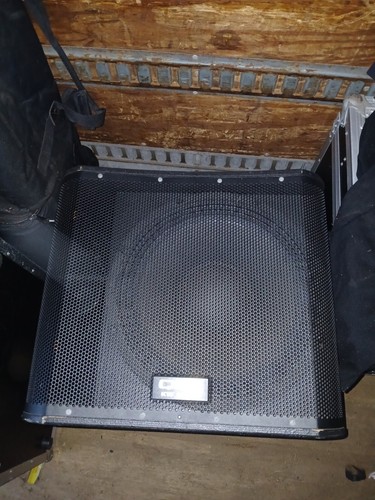 QSC KW181 Subwoofer 1000W Active Subwoofer | eBay