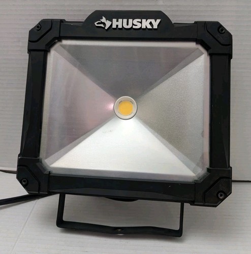 Husky Portable LED Work Light 5000 Lumens K40188 USB 2A & 120V Outlet ...