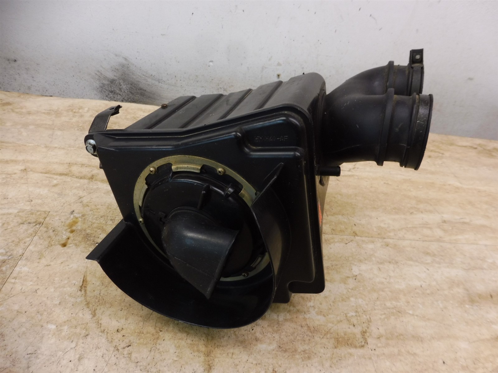 82 Honda GL500 Silverwing H1073-2' air box intake filter chamber HM MAI ...