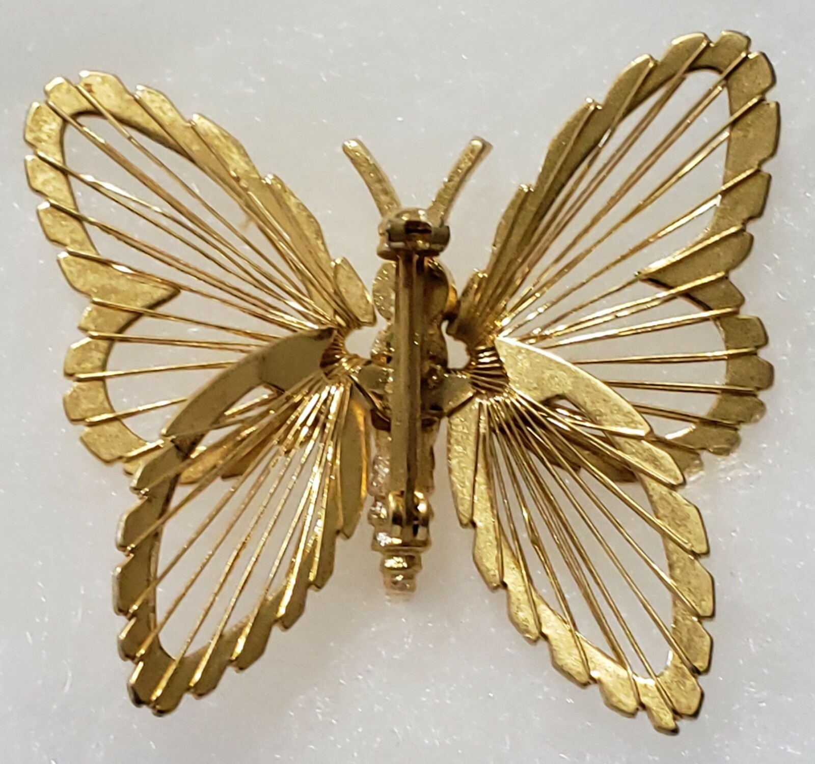 Vtg MONET BUTTERFLY Pin Brooch Gold Tone Insect Figural Signed Wire ...