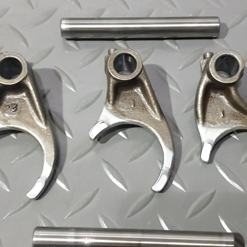 ♻️ Kawasaki KLX 650 1993 - 1996 Gearbox Gear Selector Forks Set ♻️ | eBay