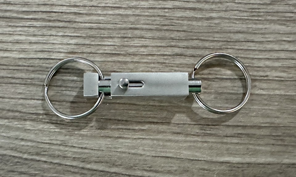 Authentic Apple Computers Metal Keyring Macintosh Keychain Steve Jobs ...