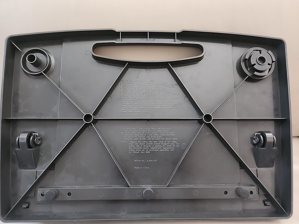 Fiskars - 12" Rotary Paper Cutting Board - Table Top Portable Cutter | eBay