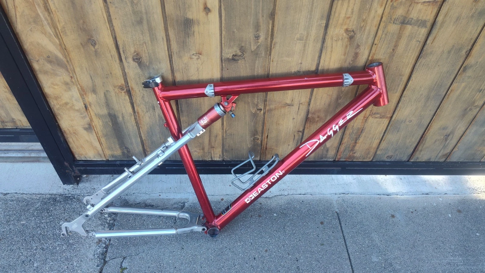 Dagger Frame, Risse Shock | Retrobike