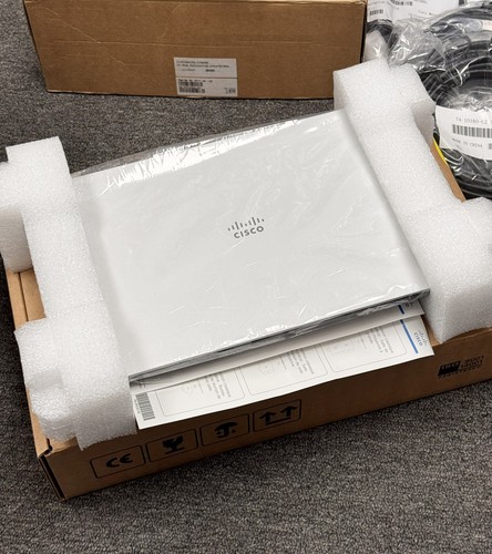 Cisco CTS-SX20-PHD12X-K9 TelePresence Kit Camera, Table Microphone ...