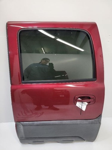 03-06 CHEVY AVALANCHE 1500 Driver Rear LH Side Door With Lower Body ...