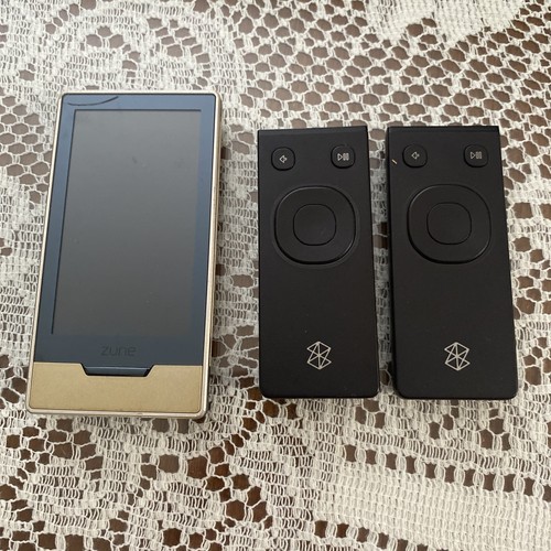 Microsoft Zune Digital Media Player MP3 With 2 Remotes Untested Model ...