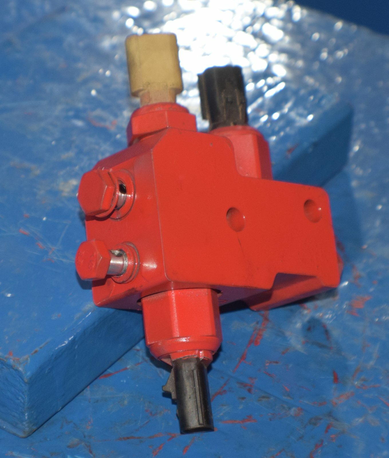 CUMMINS ISX DPF FLUID DOSER SHUTOFF AFTER TREATMENT ASSEMBLY 3684361 ...