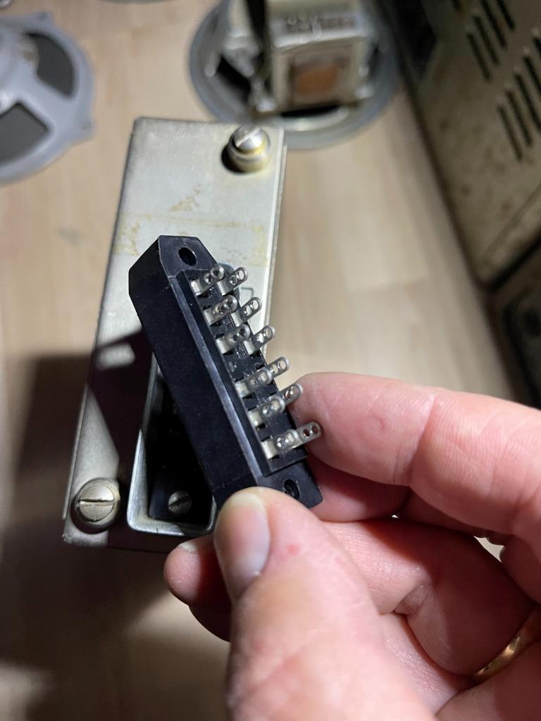 1 plug connector 12pin Neumann Siemens Telefunken Maihak vintage V72 ...