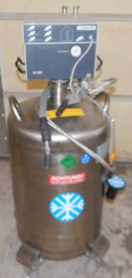 CRYO CS-60S LIQUID NITROGEN DEWAR W/ NETZSCH CC300 CONTROLLER (#4425 ...
