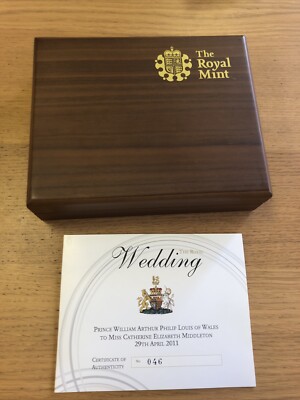 Royal Mint Empty Coin Box For One Coin Diameter 65mm ( Used ) | eBay