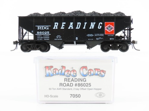 HO Scale Kadee 7050 RDG Reading Lines 2-Bay Offset Open Hopper #86025 ...