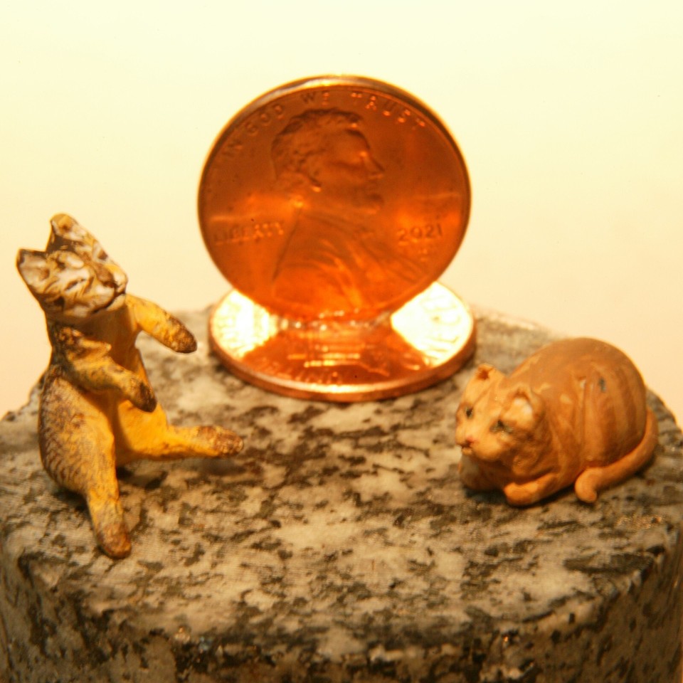 Pair of Vintage tiny Kitty Cats Doll's Dolls by Liz M - Miniature ...