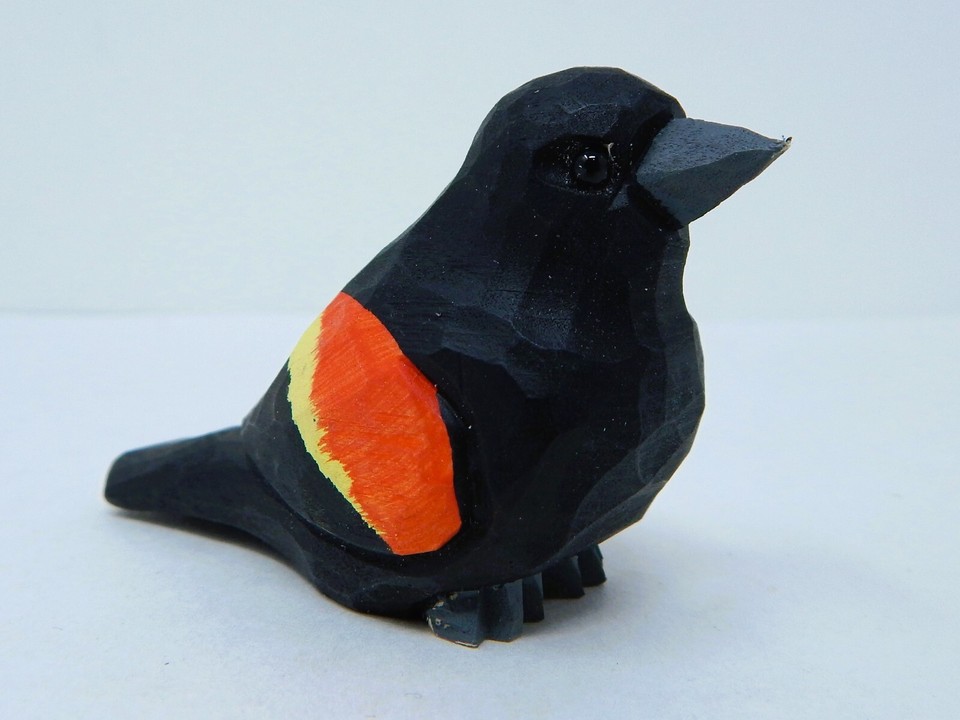 Red Winged Blackbird Figurine Handmade Mini Bird Statue Carve Decor ...
