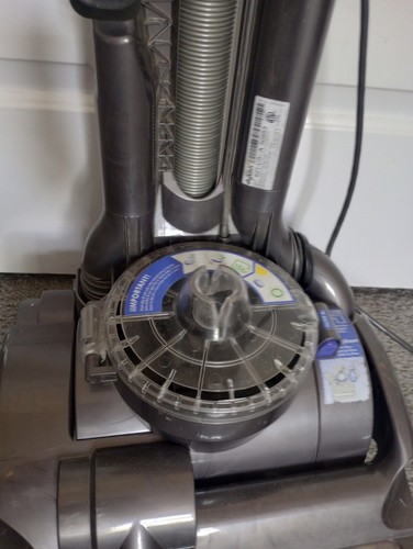 Dyson DC28 Airmuscle Animal Upright Bagless Vacuum Purple w/Attachments ...