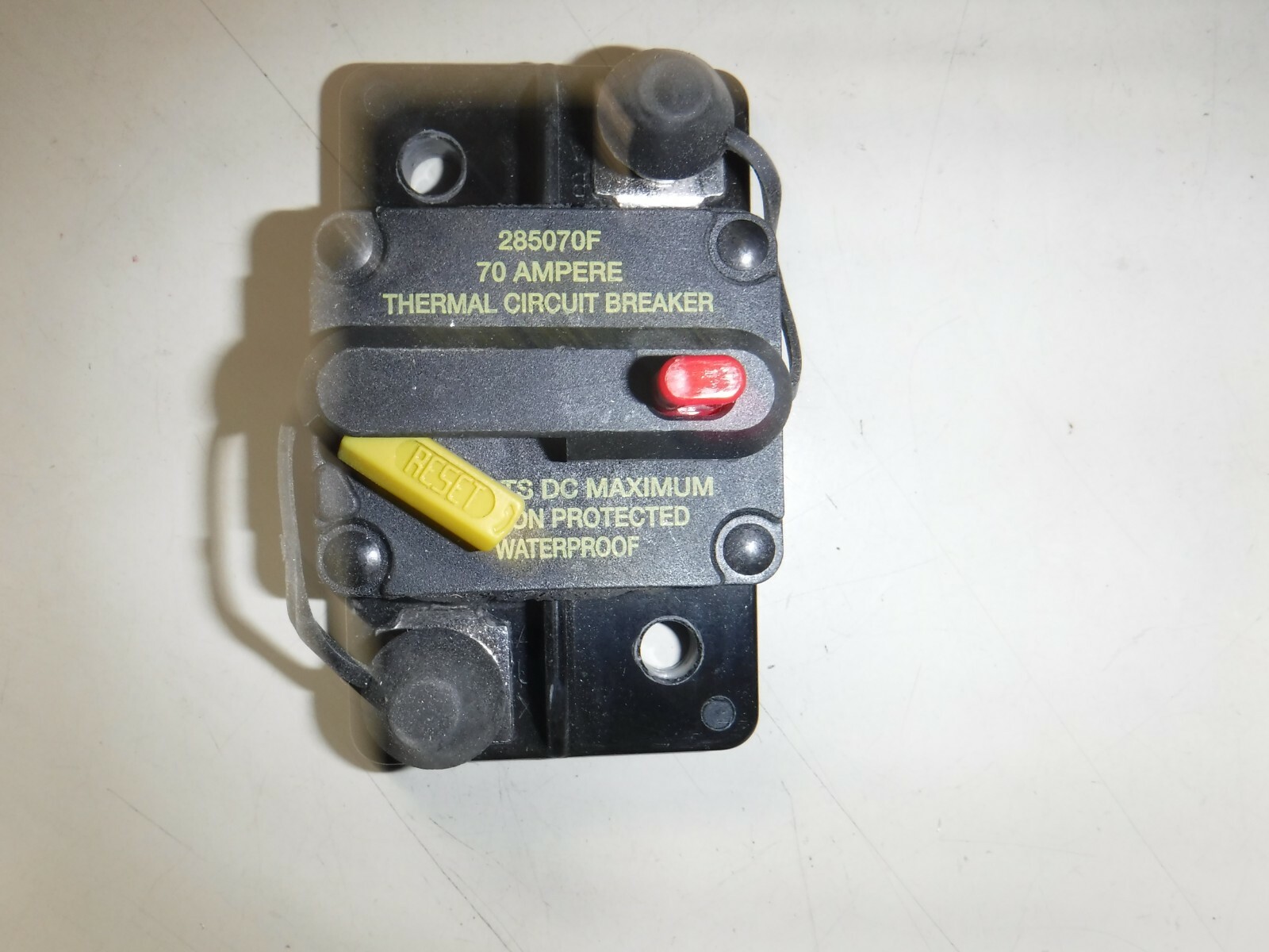 Blue Sea Systems 7185 285070F 70 Amp Circuit Breaker Surface Mount | eBay