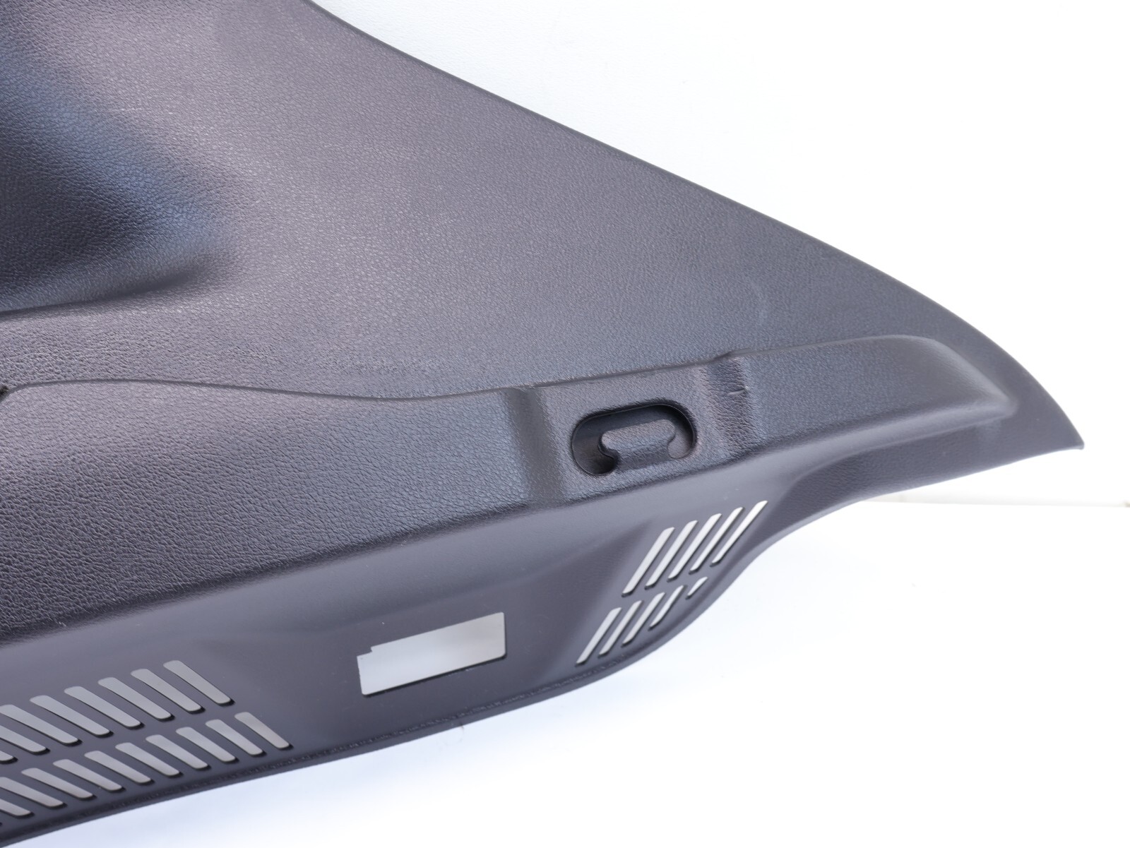 2017-2019 Nissan Rogue Sport Passenger Rear C Pillar Trim Panel RH ...