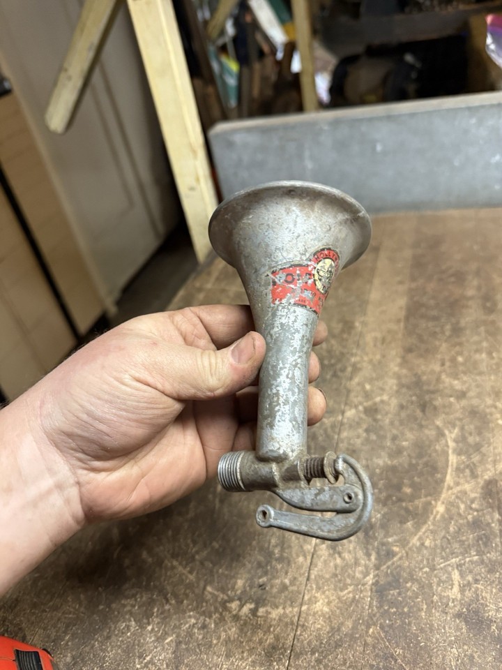 Vintage Hollywood Wolf Whistle Trumpet Air Horn Lever Valve Truck Car ...