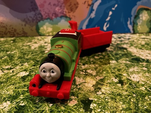 Trackmaster TALKING PERCY WITH TRUCK Thomas & Friends Motorised Battery ...