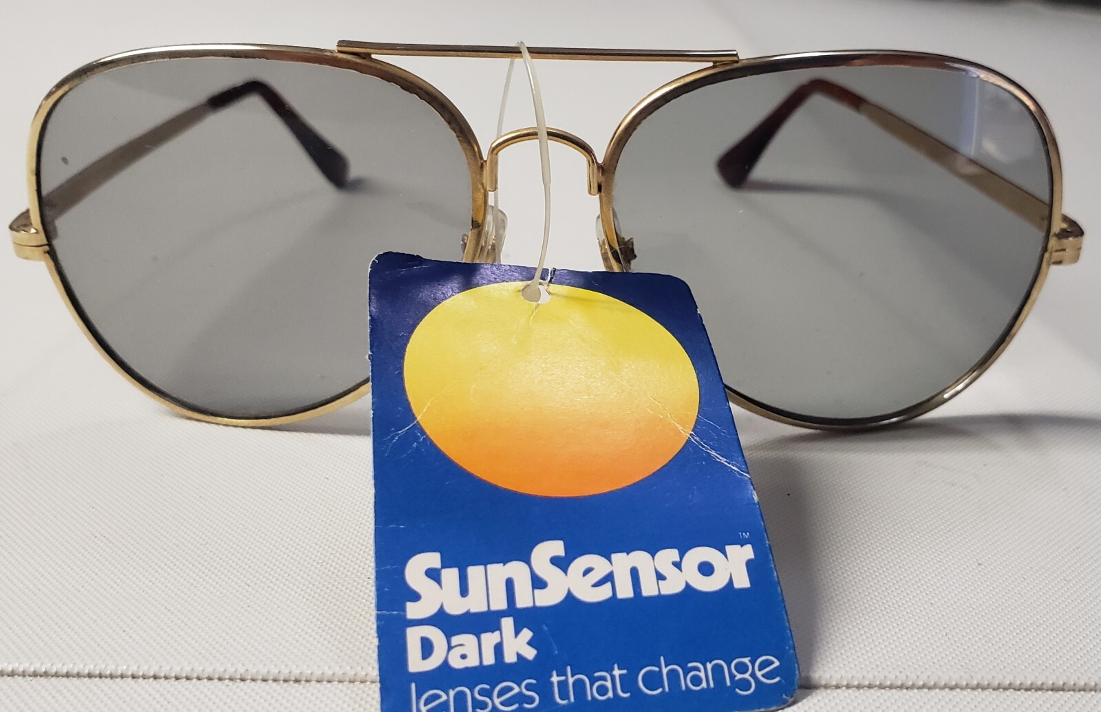 VINTAGE! OLYMPIC OPTICAL SUN SENSOR GOLD FRAME AVIATO… - Gem