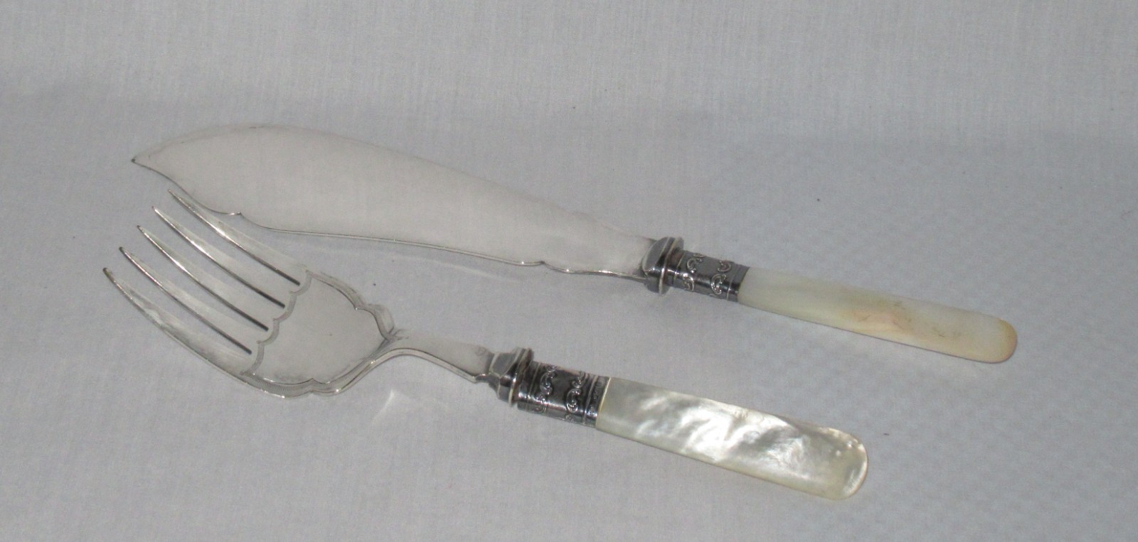 Fish Knife & Fork Serving Set. WRH & Co Sheffield, UK. English ...