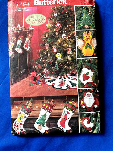 Butterick Old Fashion Felt Christmas Pattern 5784 Tree Skirt, Stockings ...