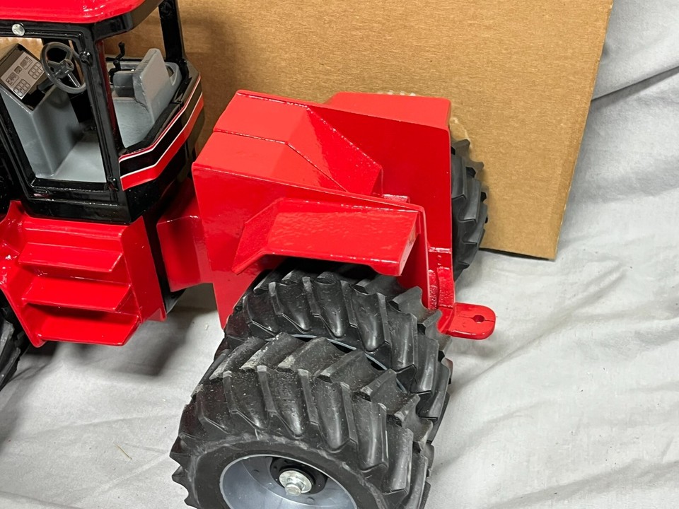 CASE IH 9390 4WD Tractor FAT DUALS 1:16 NIB HUGE Die-Cast Scale Models ...