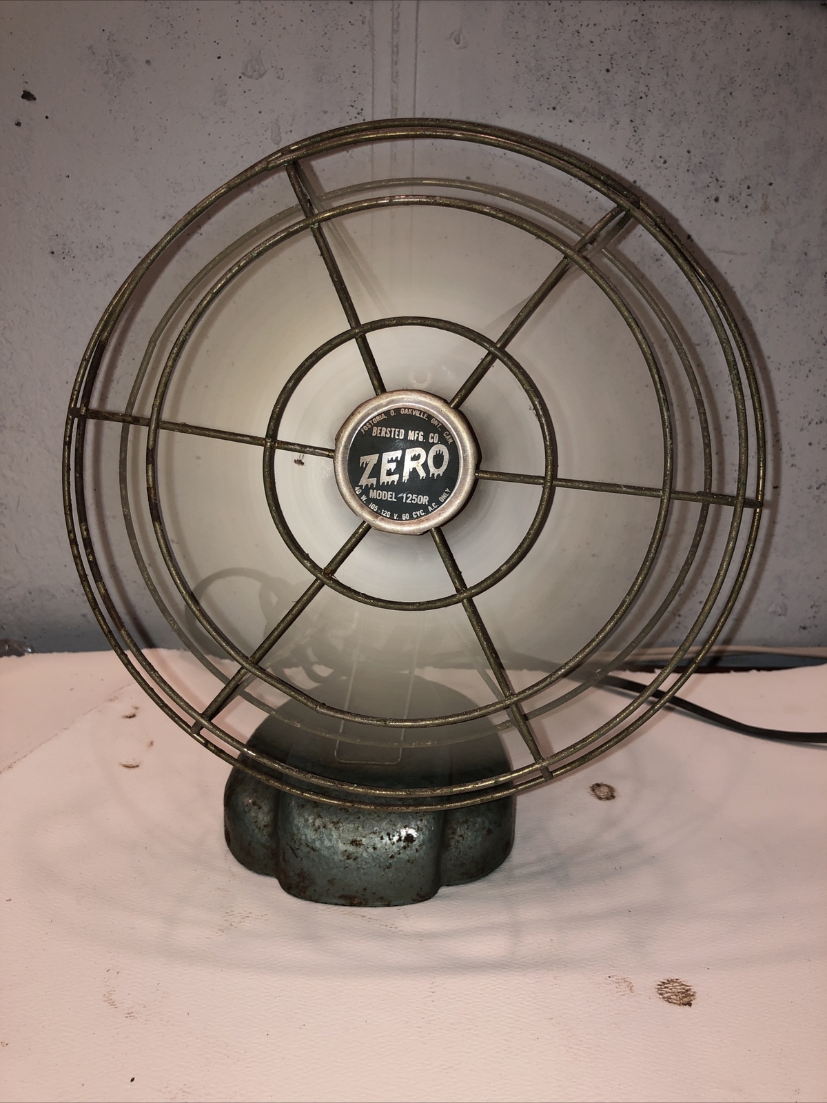 Vintage Bersted 8" ZERO Desk Green Fan Model 1250R Works | eBay