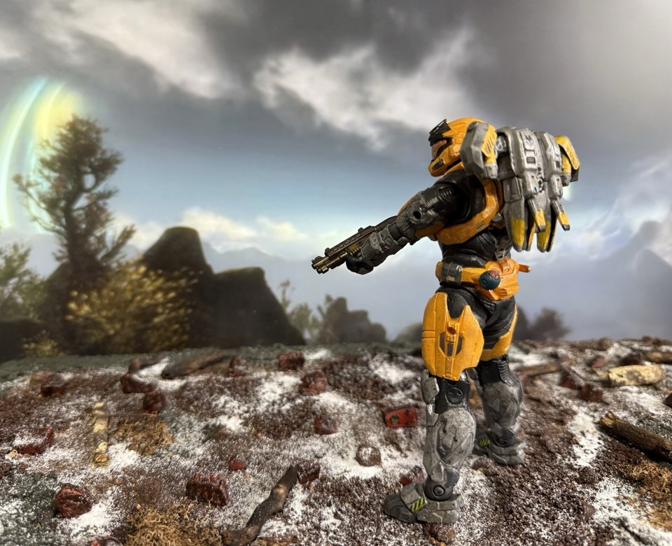 MCFARLANE HALO REACH YELLOW SPARTAN MARK V SERIES 2 UNSC WITH AIRBORNE ...