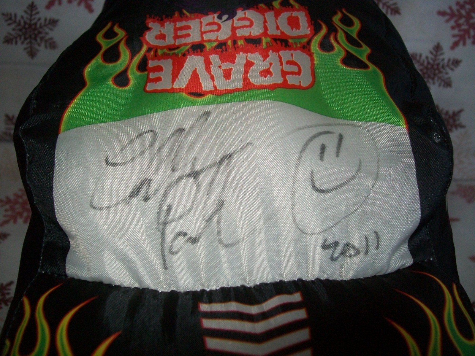 GRAVE DIGGER AUTOGRPHED HAT + BONUS AUTOGRAPHED PLUSH MONSTER TRUCK | eBay