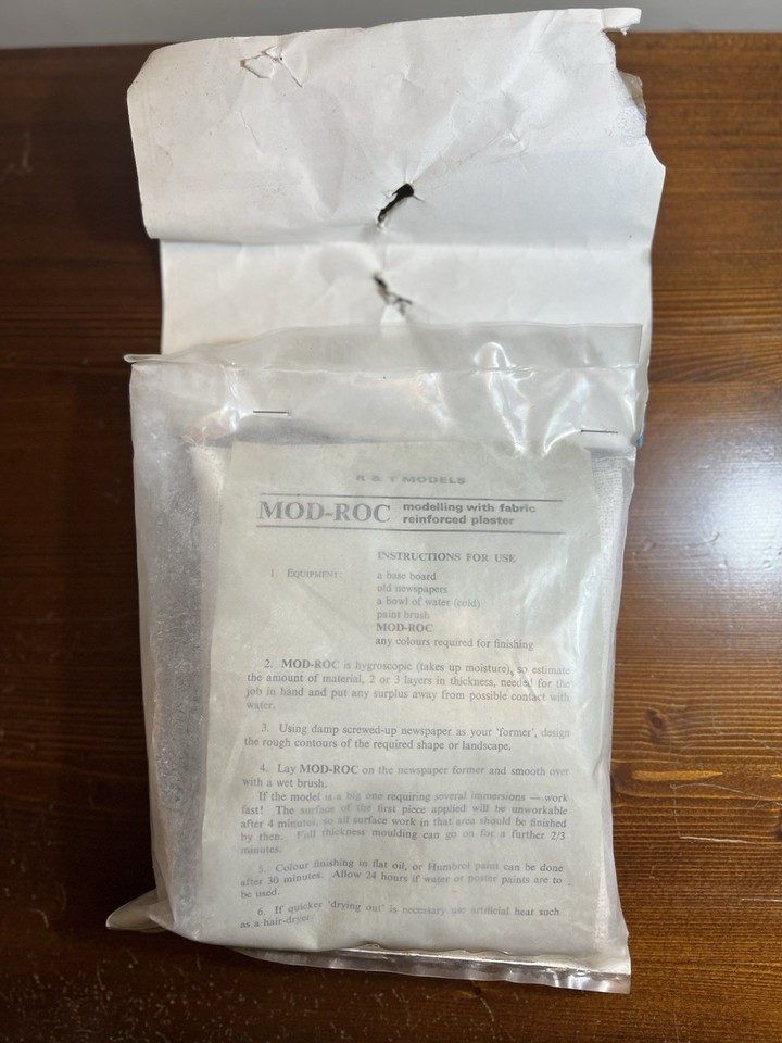 R&T Models - MOD ROC - SCENIC AIDS RT1 - PLASTER BANDAGE MODELLING ...