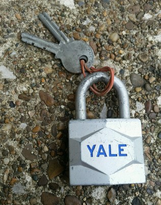 Vintage 1940s 50s Yale Lock with Keys USA *Came off Military Trunk | eBay
