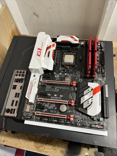 Complete Gaming Motherboard (16gb 2400MHZ DDR4 + i7-6700k 4 Core CPU ...