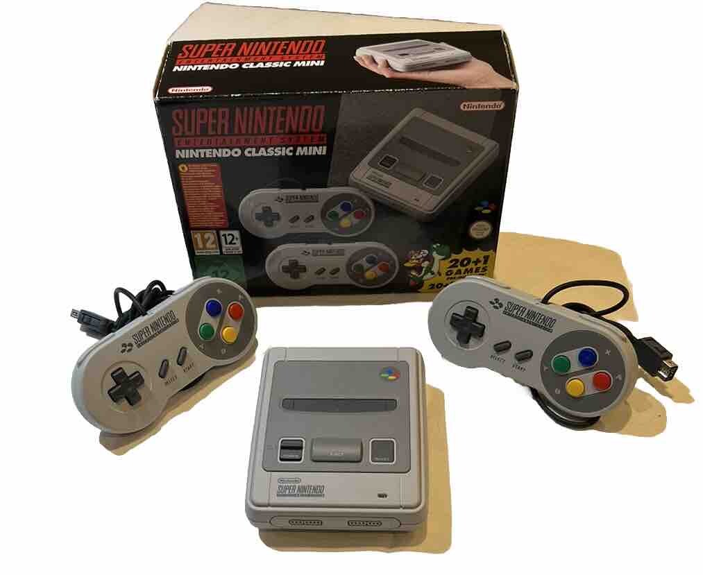 Nintendo SNES Classic Mini Home Console - White/Grey - Boxed - VGC ...