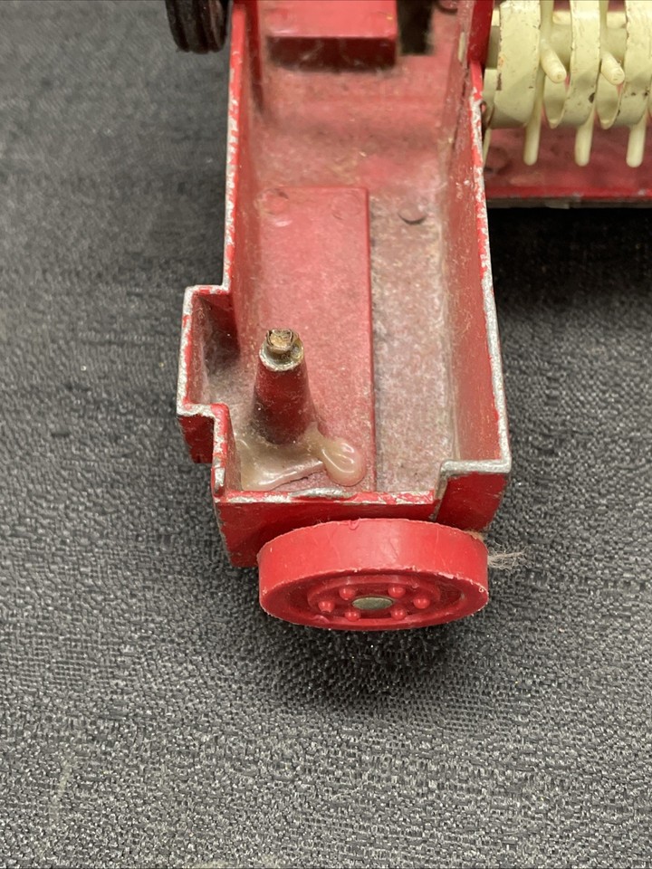 Ertl 1/16 Scale International Harvester Square Hay Baler IH READ ...