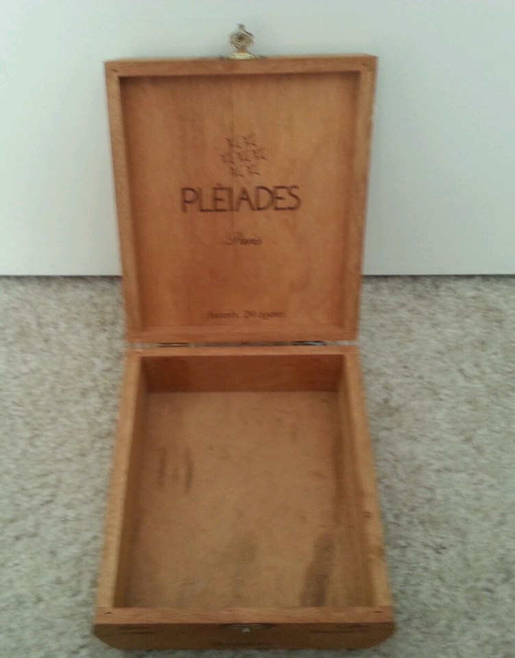 PLEIADES PARIS CIGAR BOX BEAUTIFUL Humistat 70 Hand Made | eBay