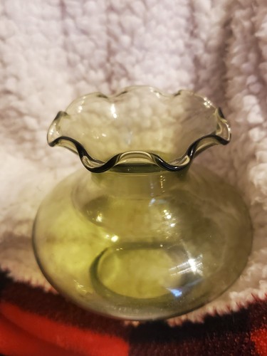 2 -Vintage Anchor Hocking Small Emerald Green Glass Ruffled Rim Bulb ...