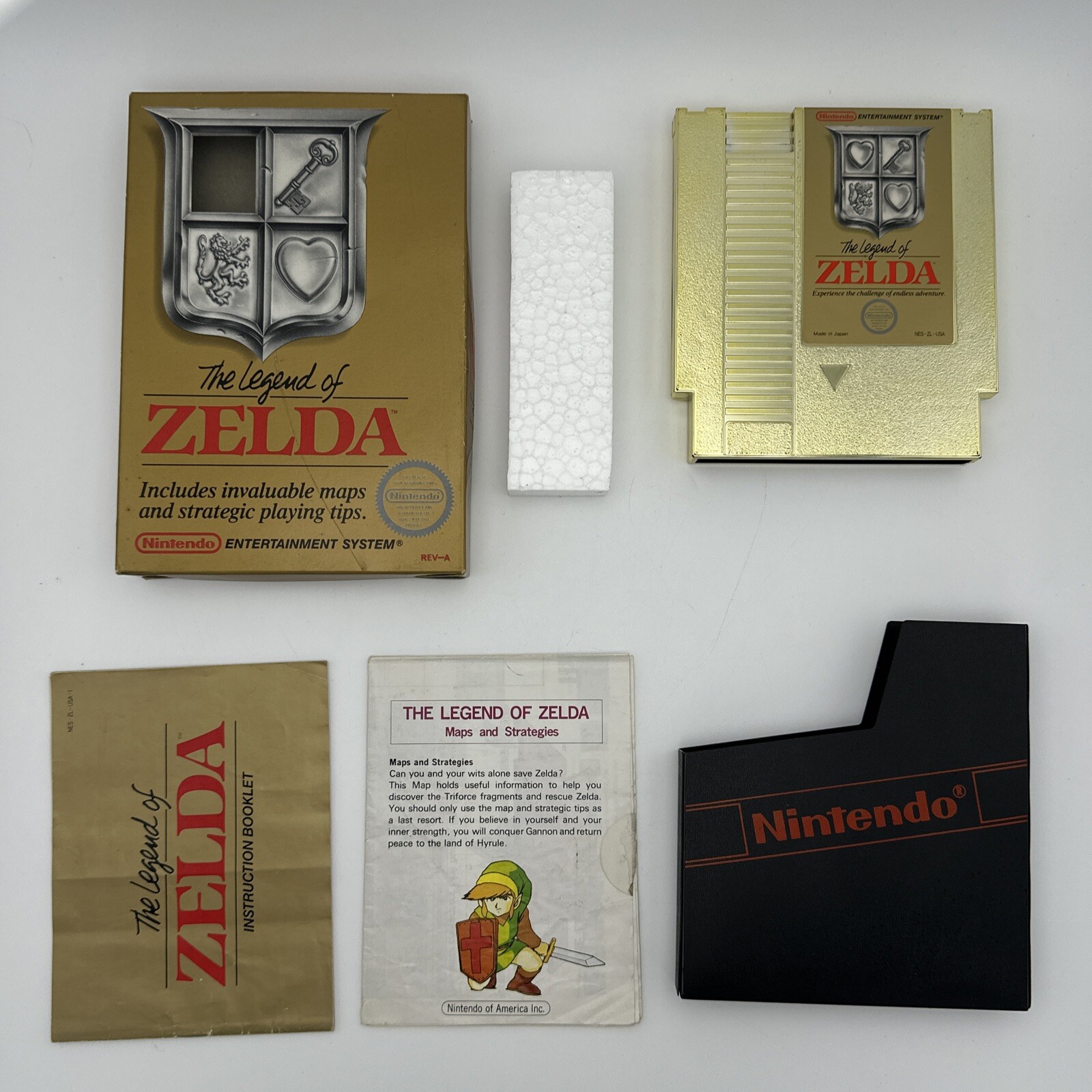 The Legend of Zelda (Nintendo NES) Gold Cartridge - Complete CIB W/ Map ...