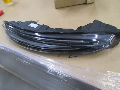 2020-2023 Aston Martin DBX Right Rear Tail Light Assembly | LED | Red ...