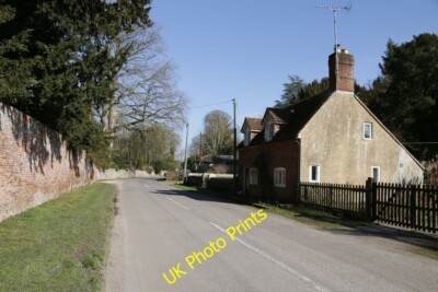 Photo 6x4 Road past the Church Avington/SU5332 Looking along the road ...