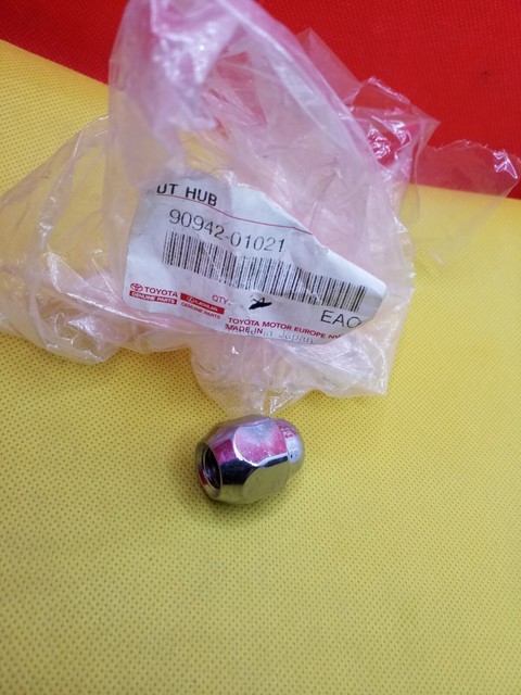 Toyota Corolla Rav4 Camry Steel Wheel Hub Nut Lug Stud Genuine ...