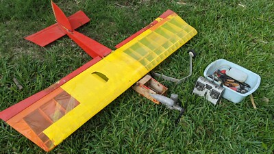 Das Ugly Stik, Airtronics RC 4 servos , No engine Vintage Parts ...