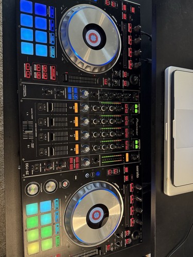 Pioneer DJ DDJ-SZ Professional 4-Channel Serato DJ Controller USB MIDI ...