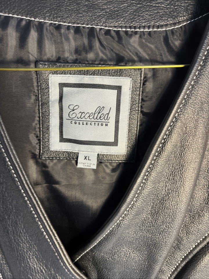 Excelled Collection Women's Black Leather Snap Front Vest Size XL ...