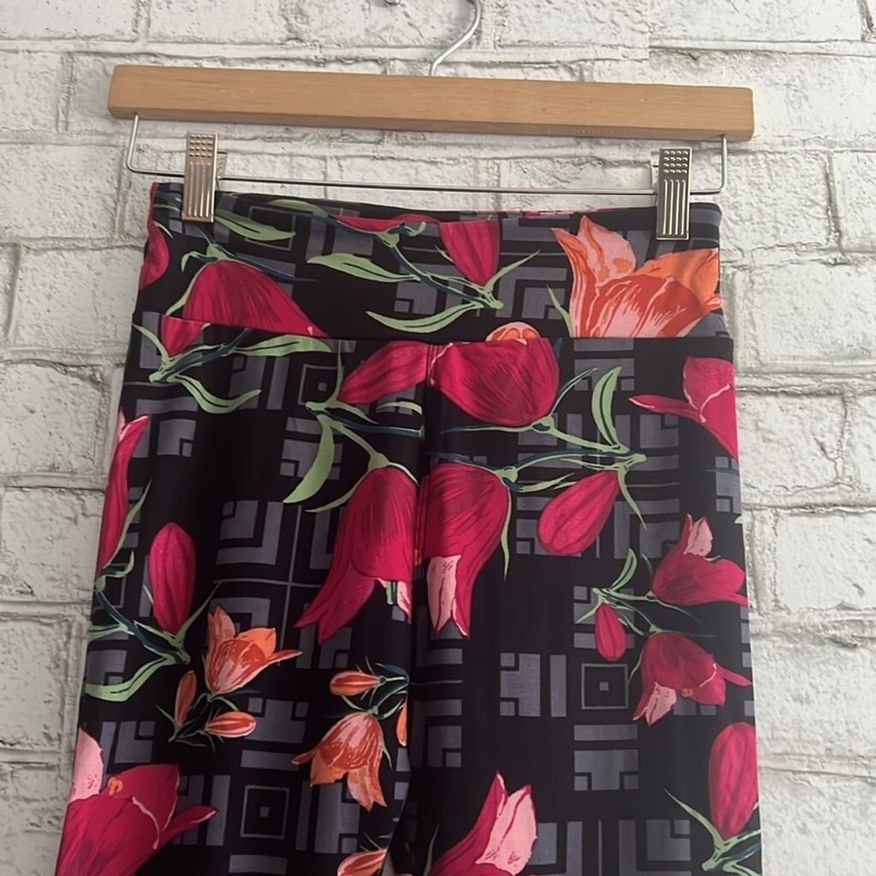 NEW Lularoe OS Floral Black Background Leggings One Size Soft and ...